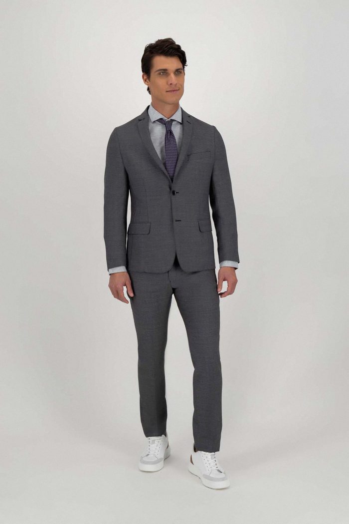 High Life | ¿Cómo seleccionar los sneakers ideales para tu traje?